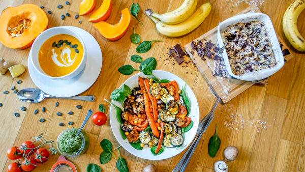 Geniale Raclette Ideen vegetarisch - 17 kreative Pfännchen — veggievi.de